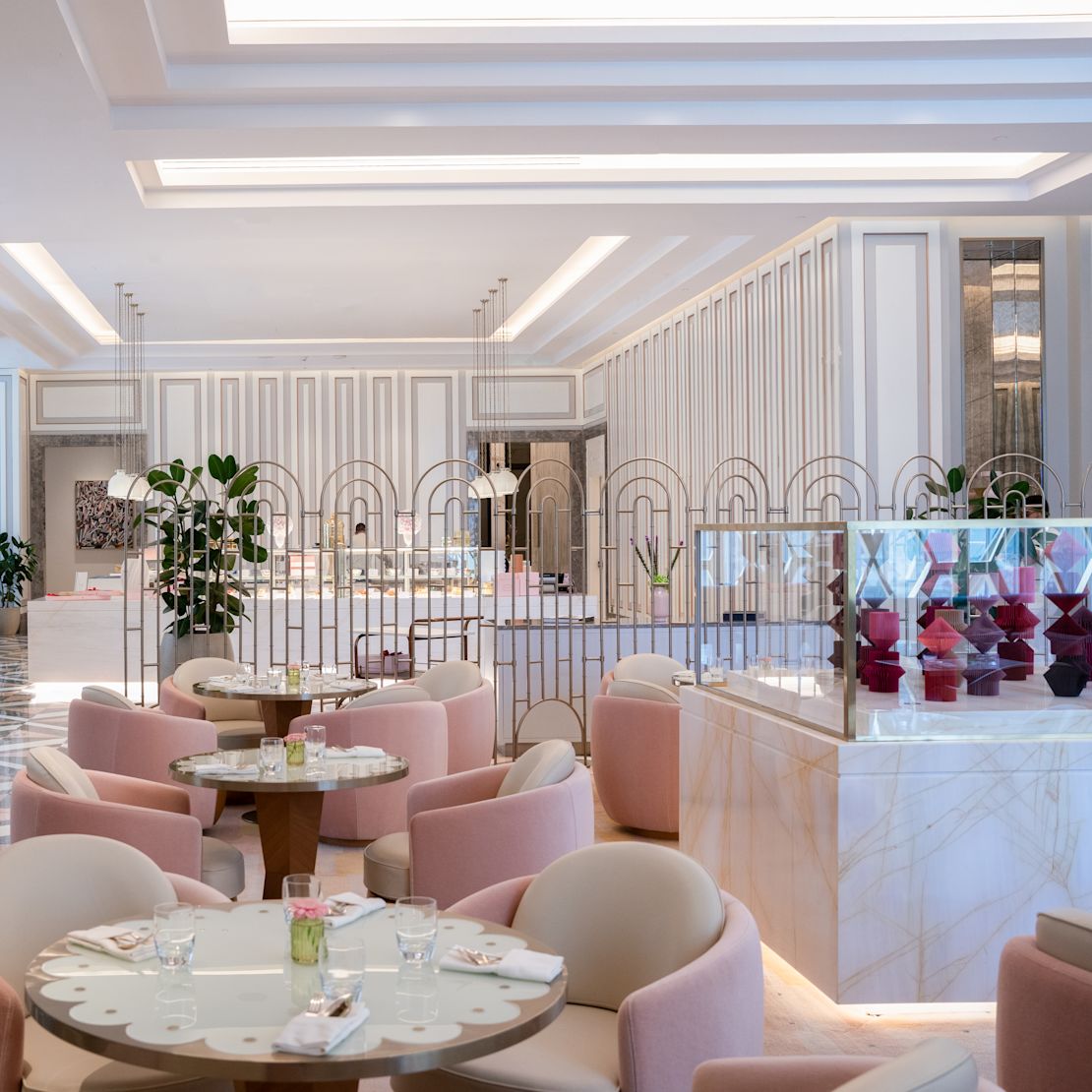 Dining & Drinks | Waldorf Astoria Doha West Bay